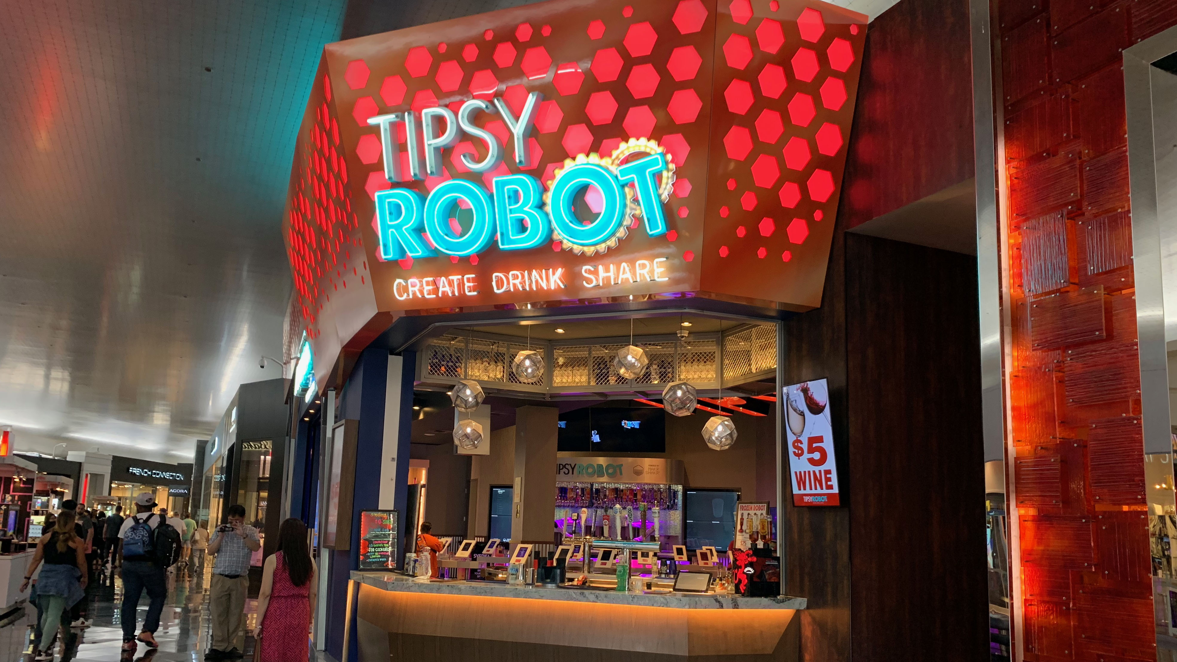 Tipsy Robot – Viva LON Vegas