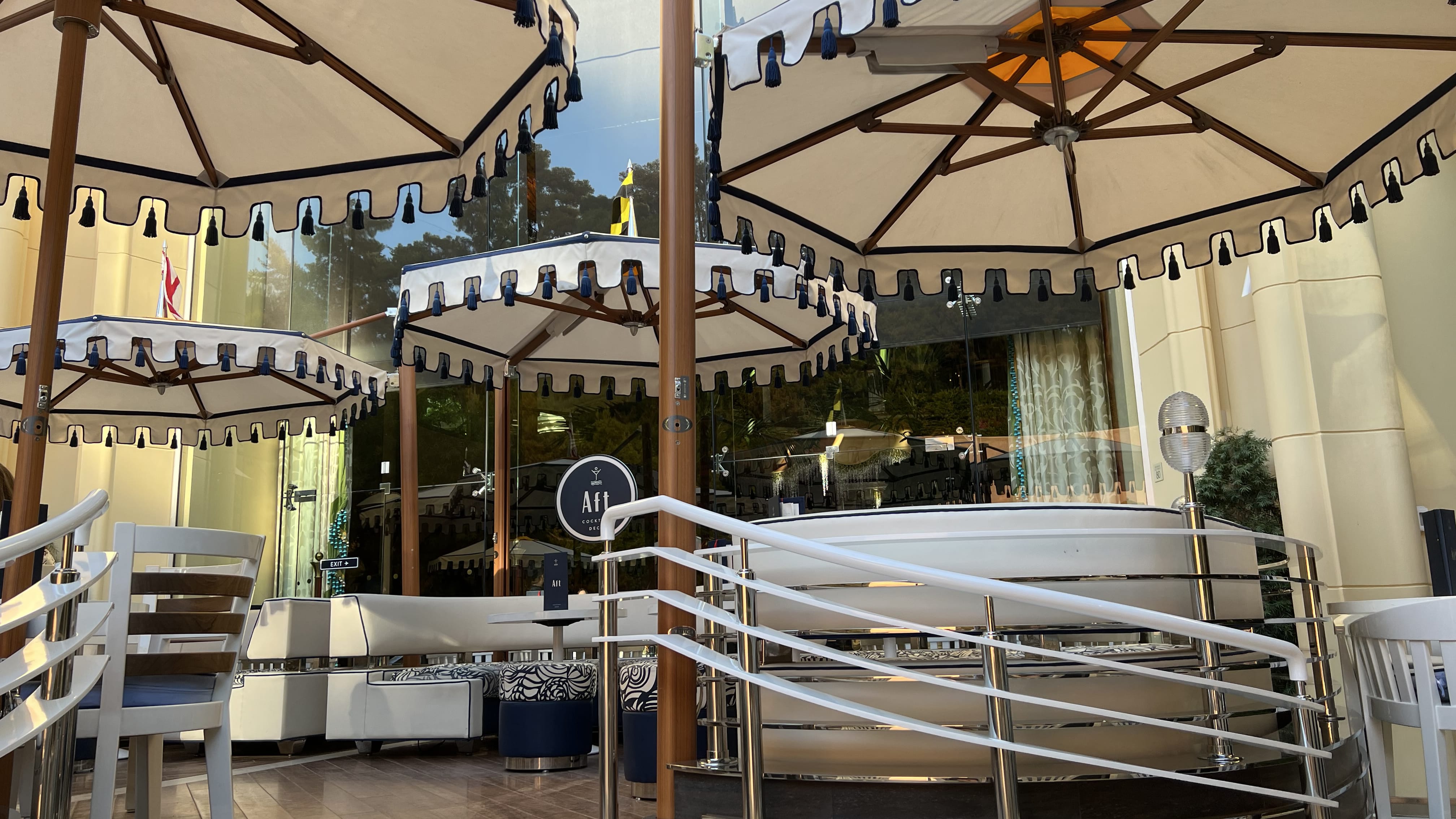 Aft Cocktail Deck – Viva LON Vegas